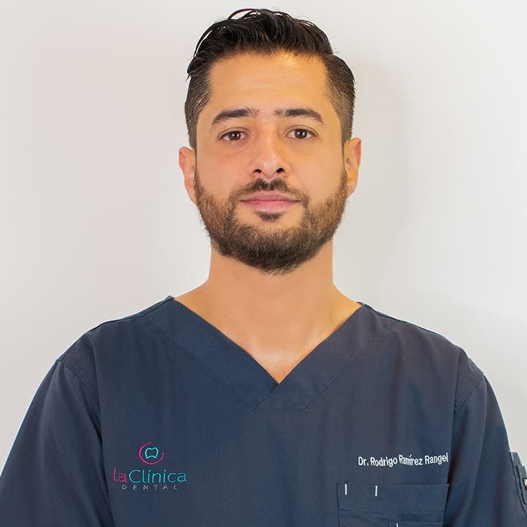 Nuestro Equipo - La Clínica Dental | León